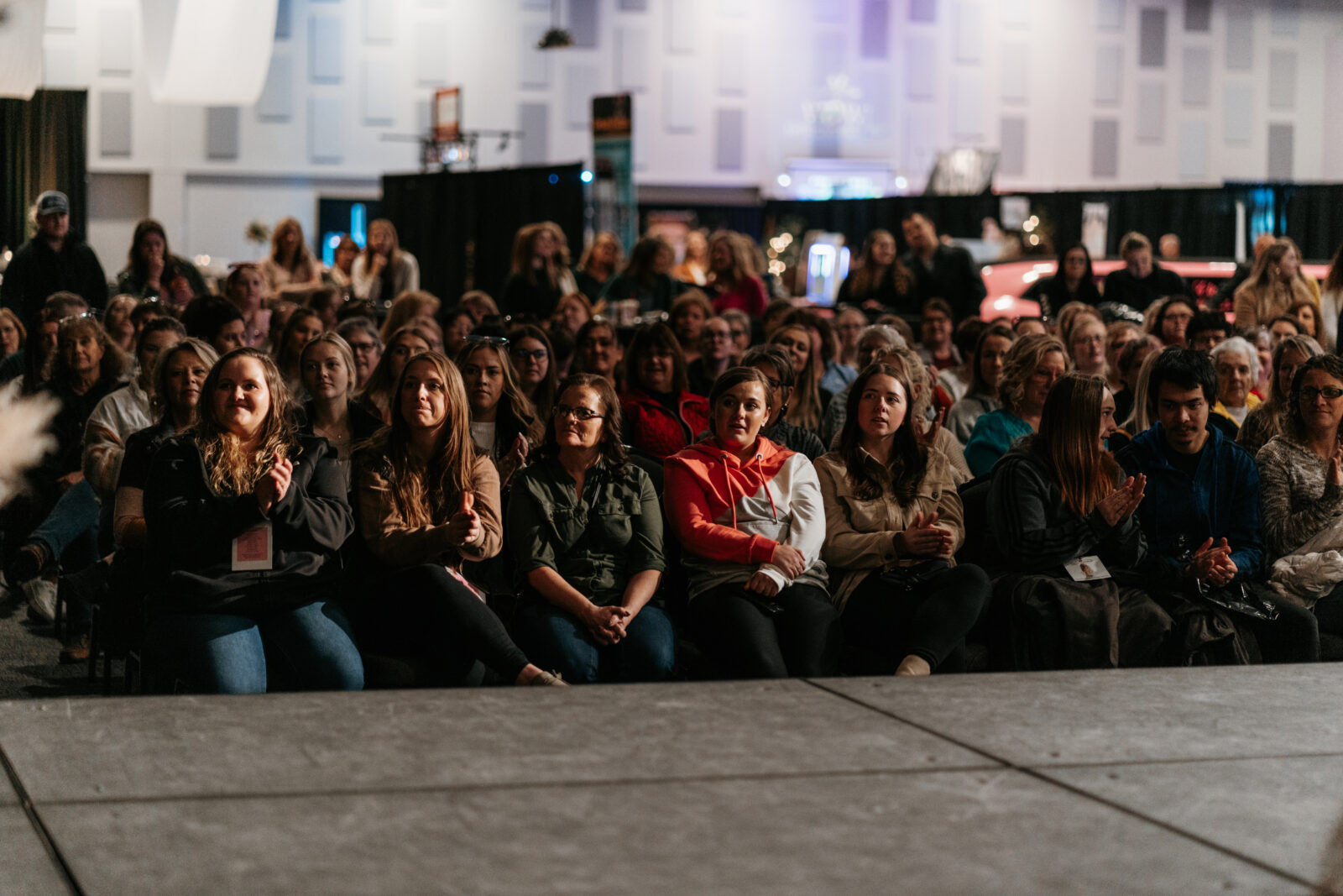 7 Ways to Navigate a Bridal Show - Anna Behning Photography