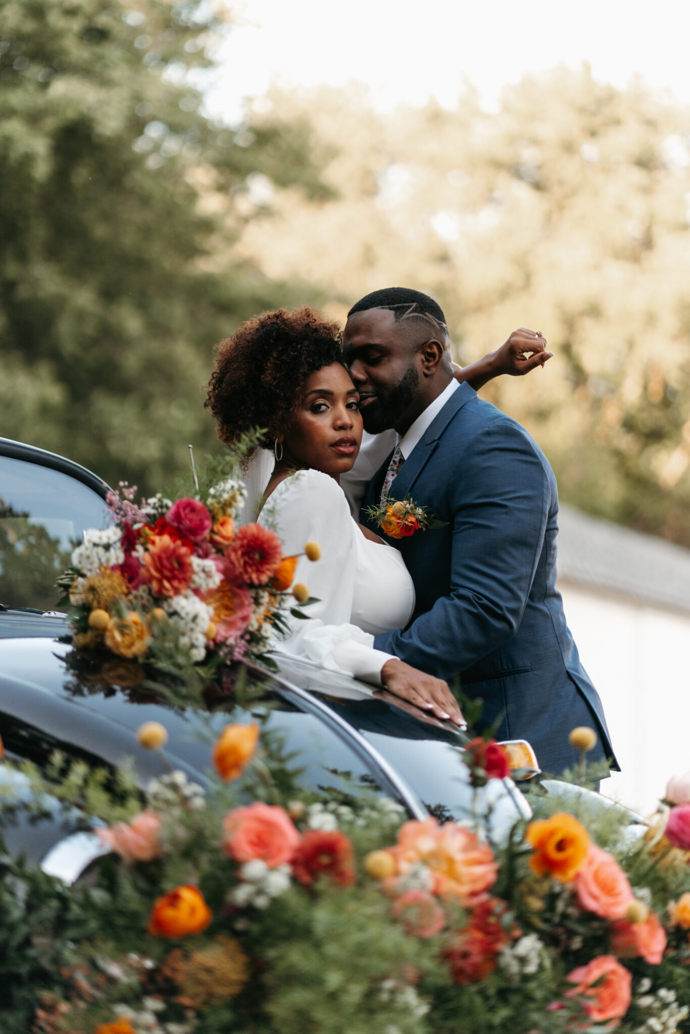 Bright and Colorful Wedding Colors Inspiration - annabehning.com